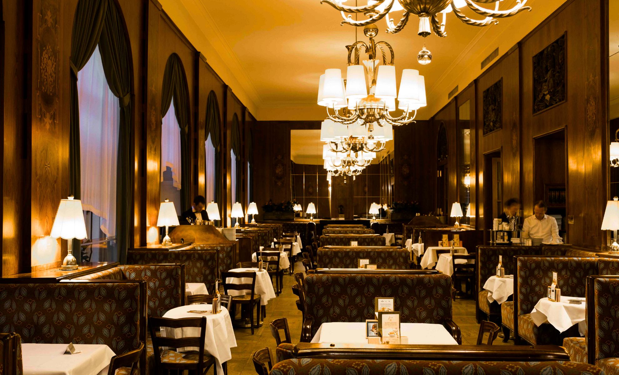 un tour des plus beaux cafés traditionnels de Vienne