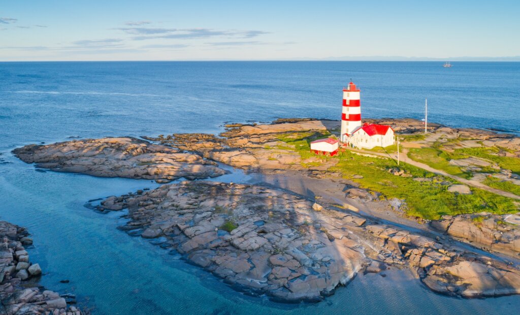 Exploration des merveilles du Québec maritime lors d'un road trip avec ...
