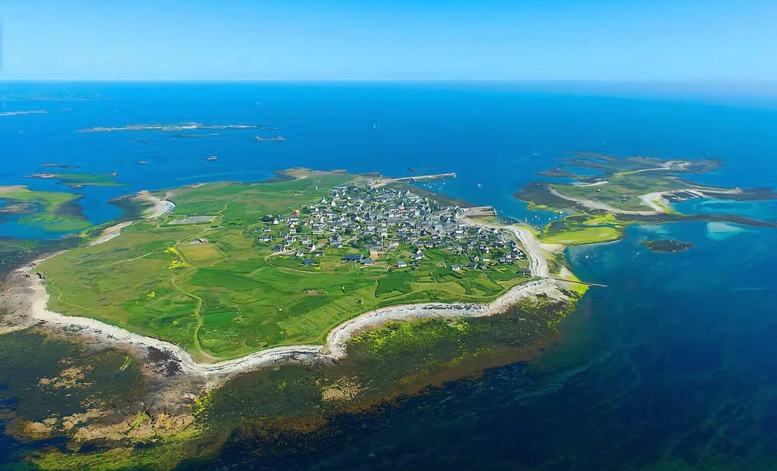 Cette île mystérieuse au large de la Bretagne va vous couper le souffle