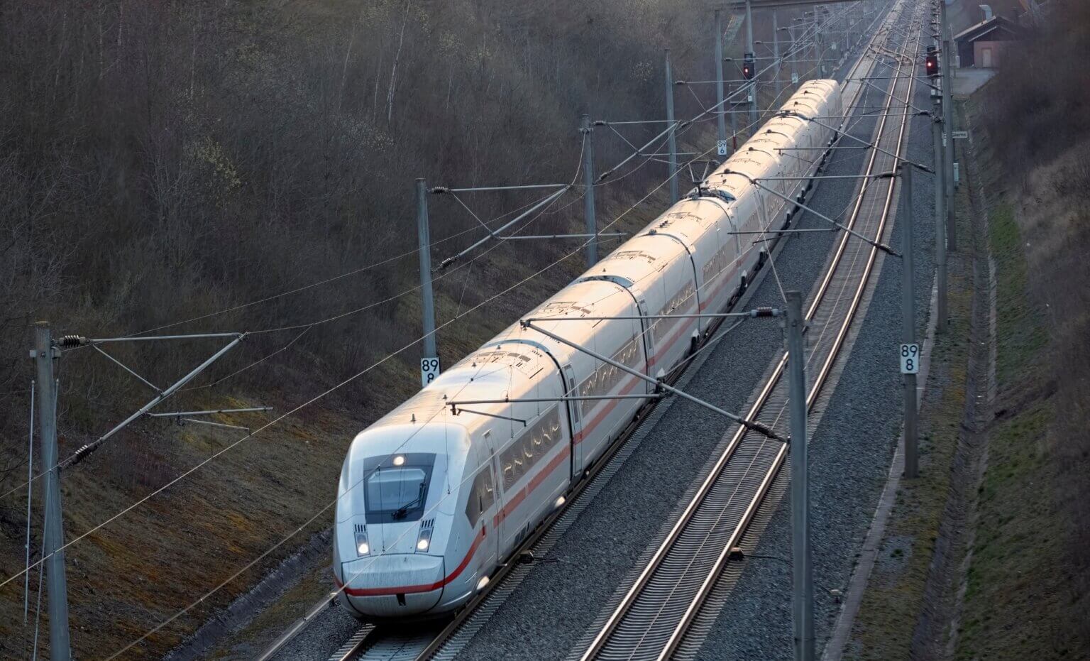 Un TGV Lyon-Bordeaux prévu pour 2027 : le Massif central écarté du tracé